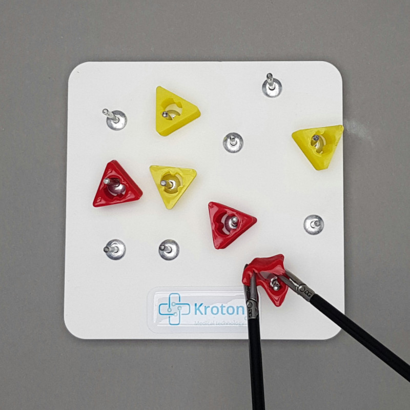 Laparoscopic trainers - Medical Technology - Kroton - Check!